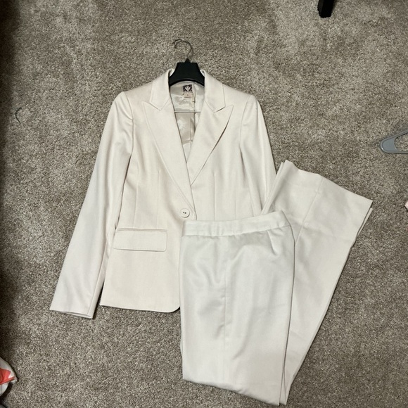 Anne Klein | Jackets & Coats | Anne Klein Cream Wide Leg Suit | Poshmark